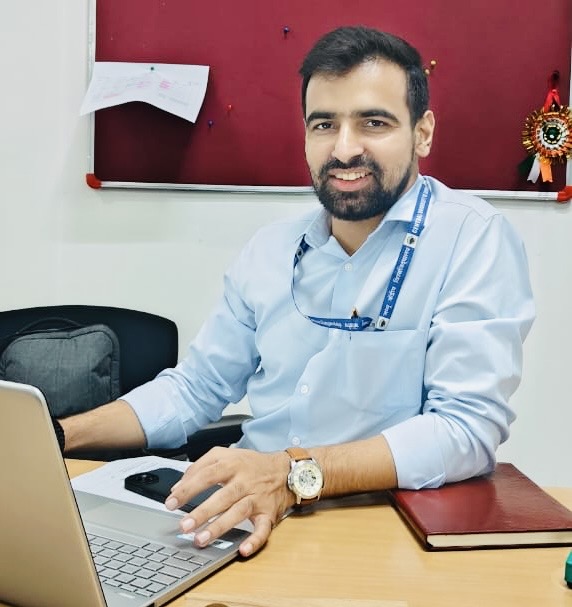 Faculty Profile - Vishal None